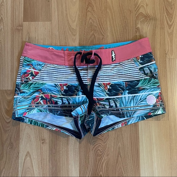 Maui and Sons | Shorts | Maui And Sons Juniors Hawaiian Swim Shorts ...